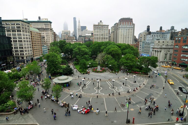 Union Square Park - NYC metro